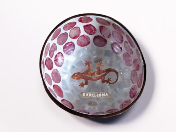 Red coconut bowl. Salamander. Mosaic. Barcelona. | Olé Mosaic